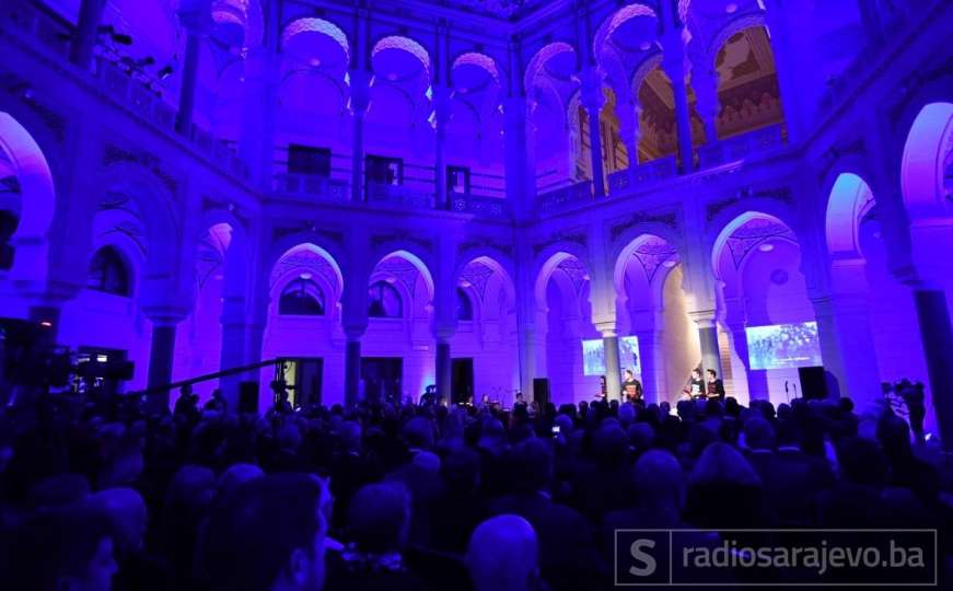 Odličan program: Obilježavanje 75 godina ZAVNOBiH-a u Vijećnici ...