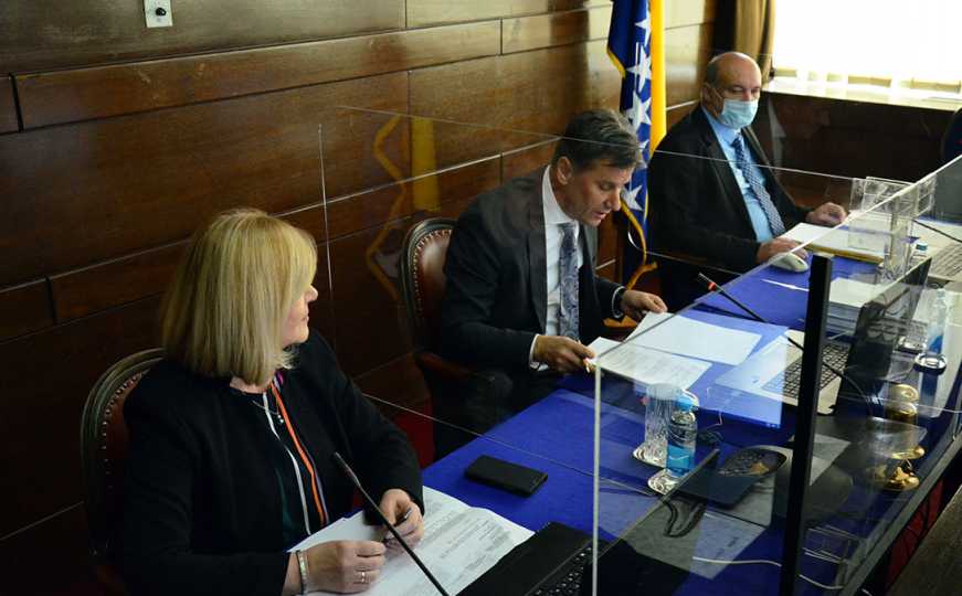 Vlada Federacije održala hitnu telefonsku sjednicu: Na dnevnom redu ...