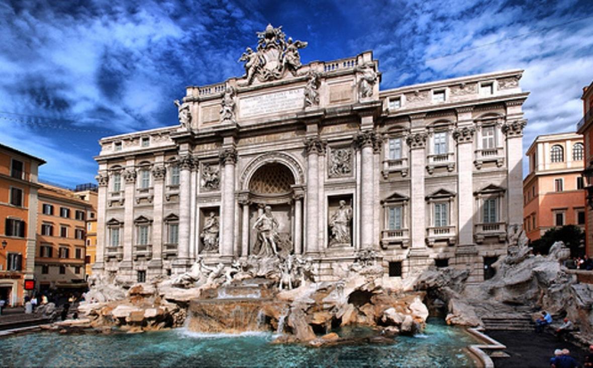 FOTO: Obnovljena poznata fontana di Trevi u Rimu / Radio Sarajevo