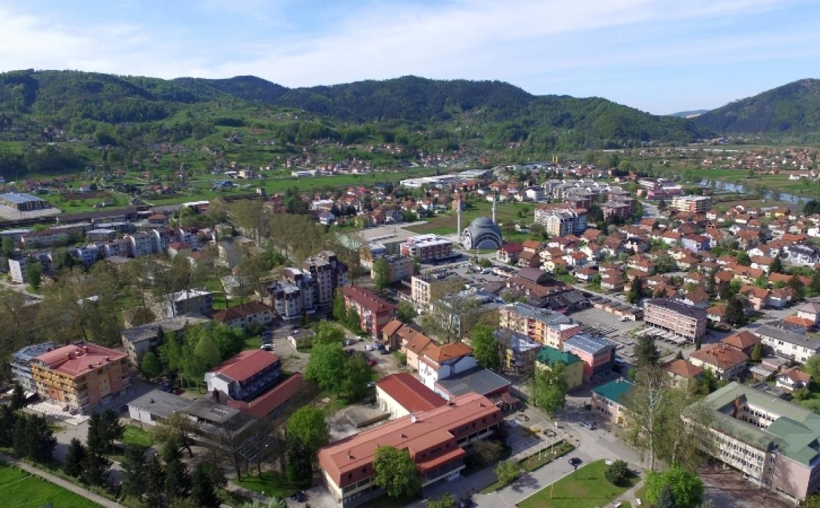 FOTO: Maglaj iz zraka - skoro dvije godine nakon poplava / Radio Sarajevo