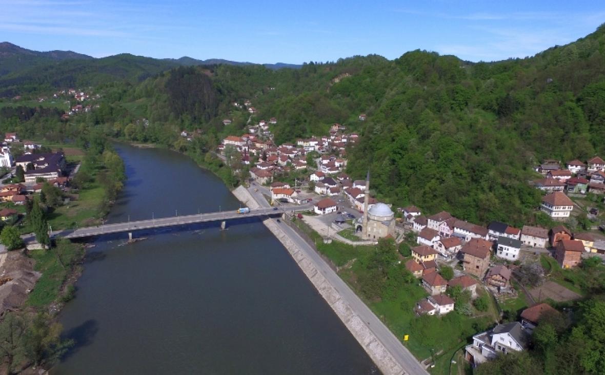 FOTO: Maglaj iz zraka - skoro dvije godine nakon poplava / Radio Sarajevo