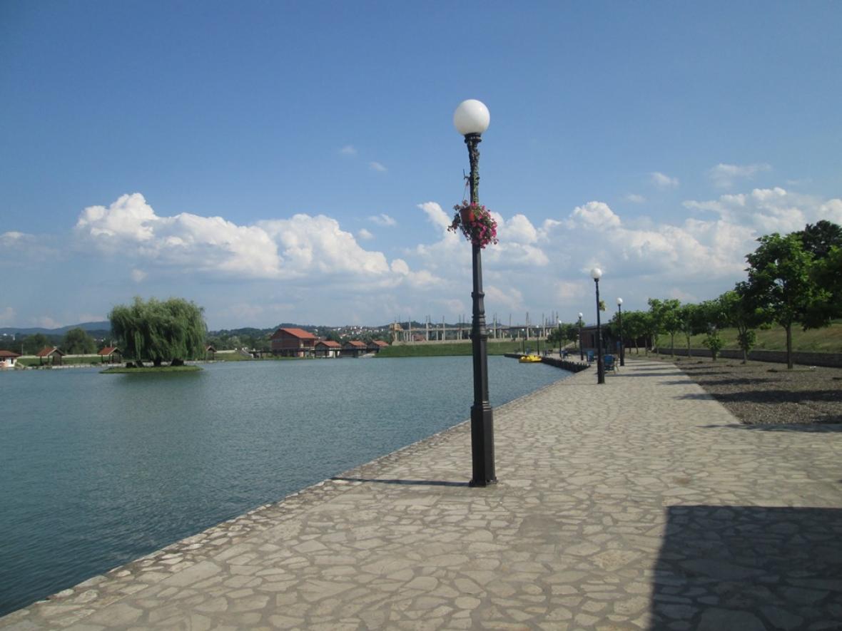 Jelah /Jezero Jelen idealan je izbor za porodični izlet, ali i za ...