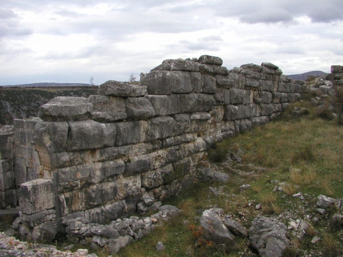 Historija /Helenistički grad Daorson: Šta je uništilo drevni grad u ...