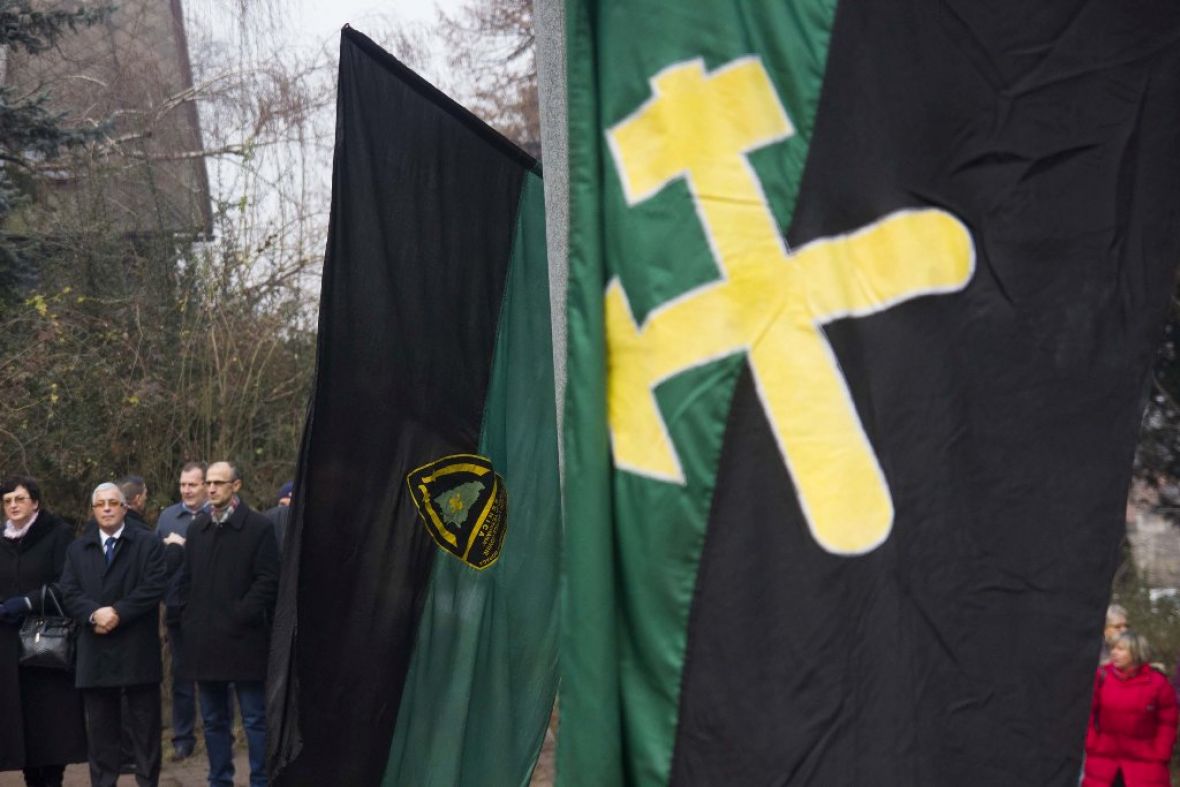 RMU Zenica /Obilježen Dan rudara ispraćajem 65 kolega u penziju / Radio ...