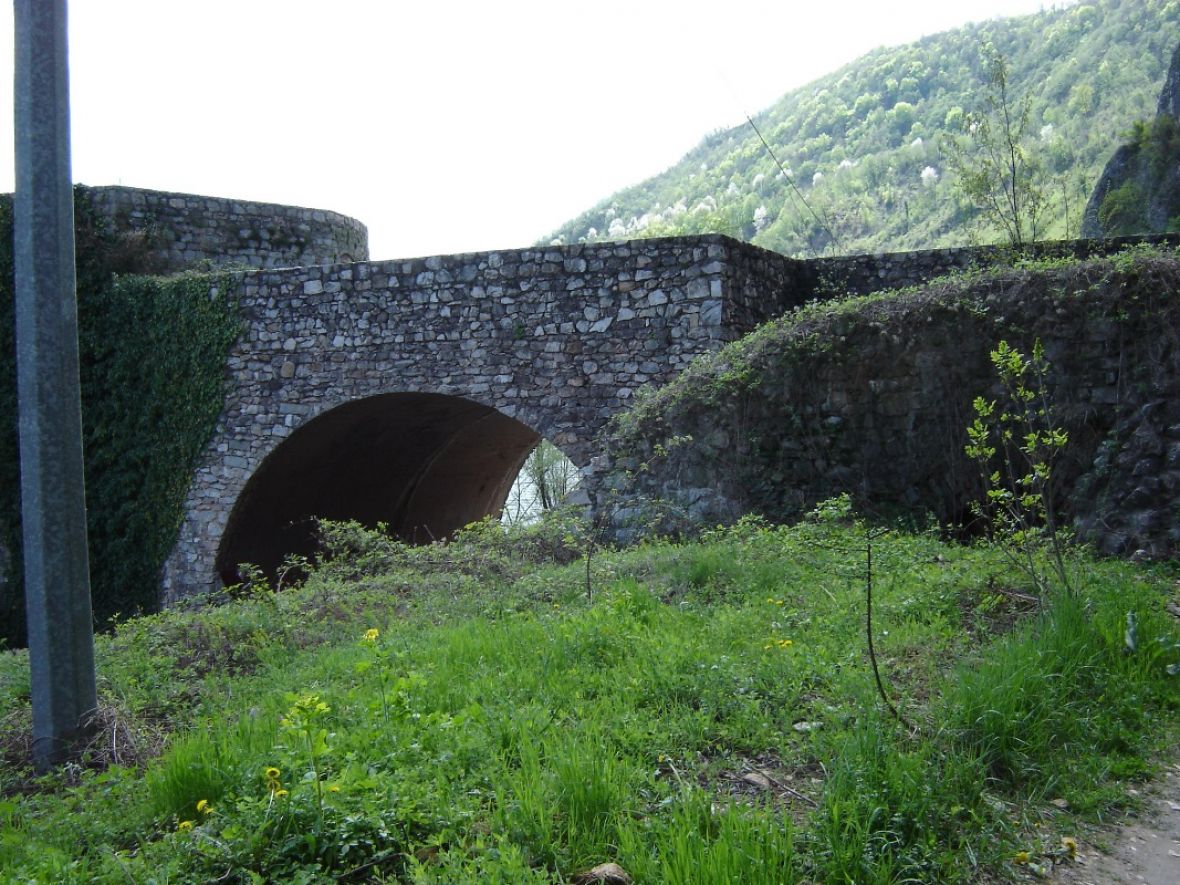 Zvornik /Legenda kaže: Jednu od najvećih srednjovjekovnih utvrda u BiH ...
