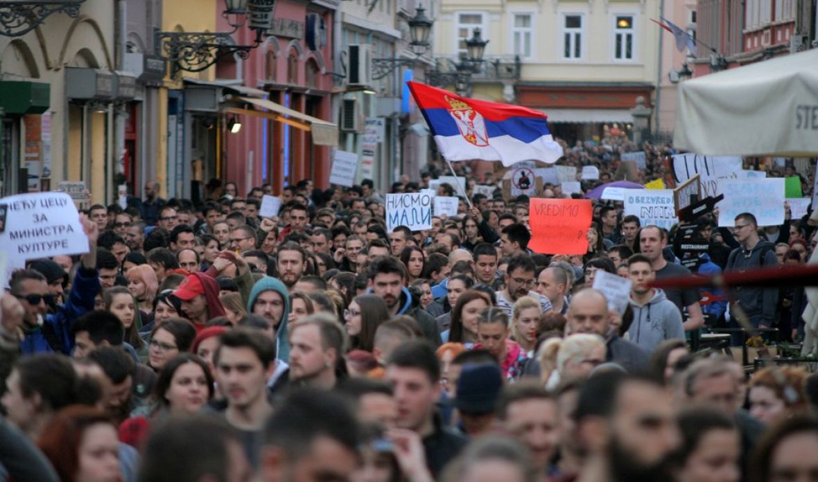 Protesti /Novi Sad: Studenti traže kompletnu smjenu vlasti / Radio Sarajevo