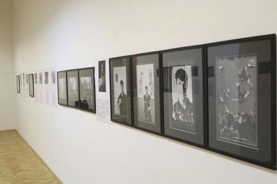 U Umjetničkoj galeriji /Sarajevo – Strašni grad, Strašni pisci, Strašni ...