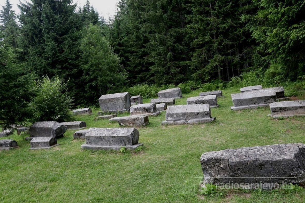 Fotošetnja /Rajska priroda iz BiH: Bijambare svojom ljepotom oduzimaju ...