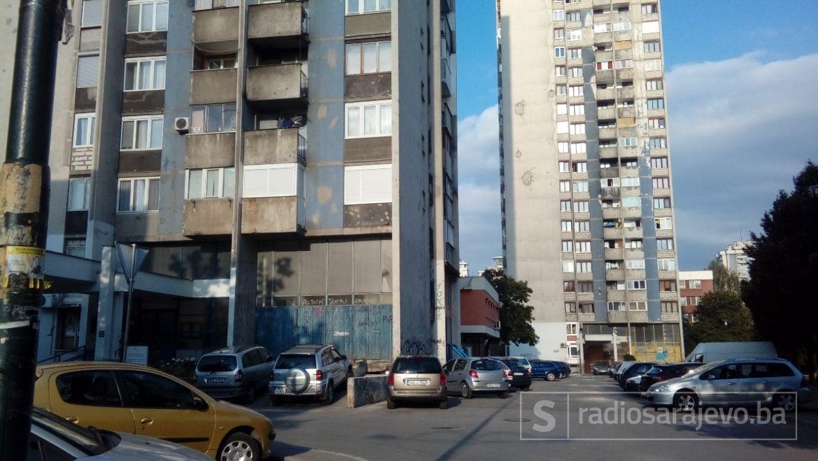 Sarajevo /Za utopljavanje zgrada na Trgu heroja stanari moraju ...