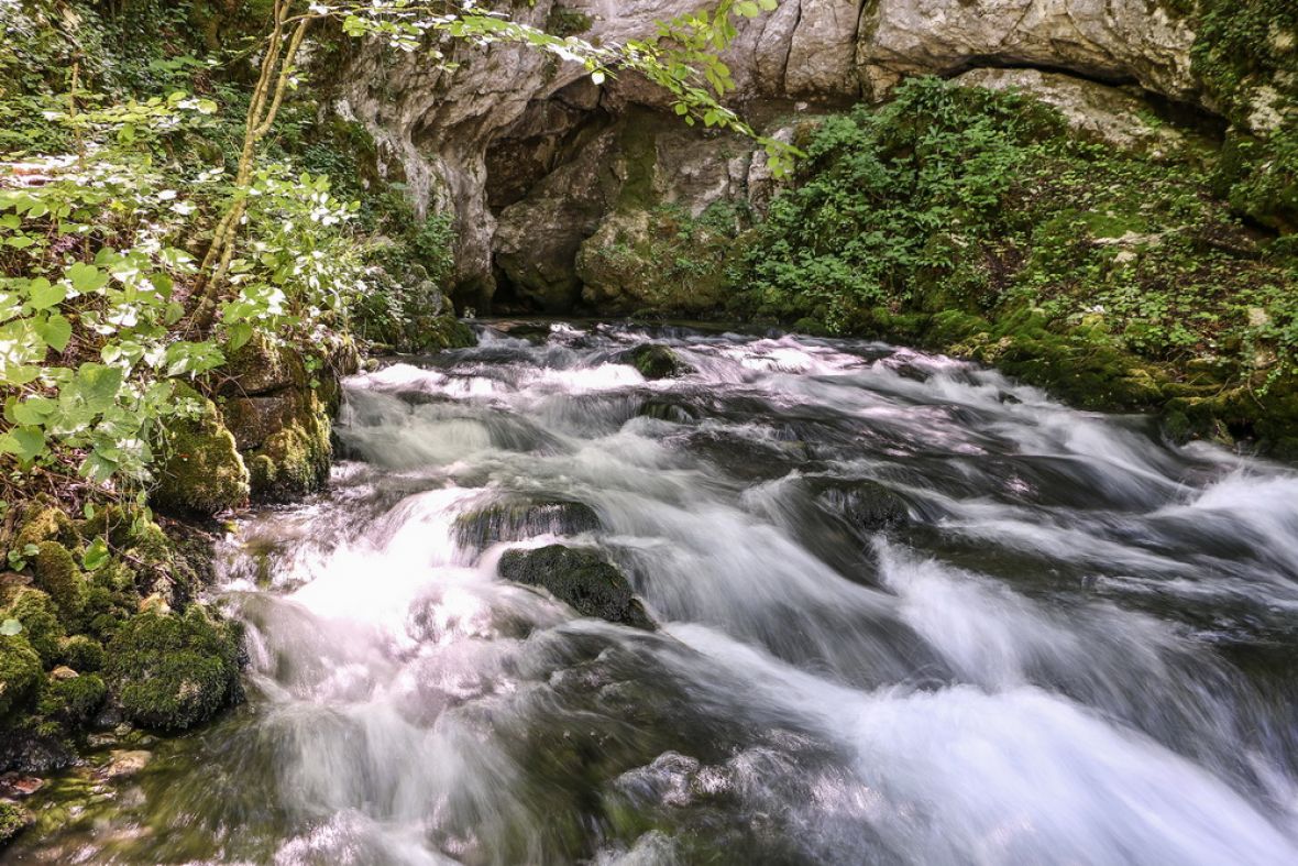 Izvor pitke vode /Vrela Plive među glavnim atrakcijama Šipova / Radio ...