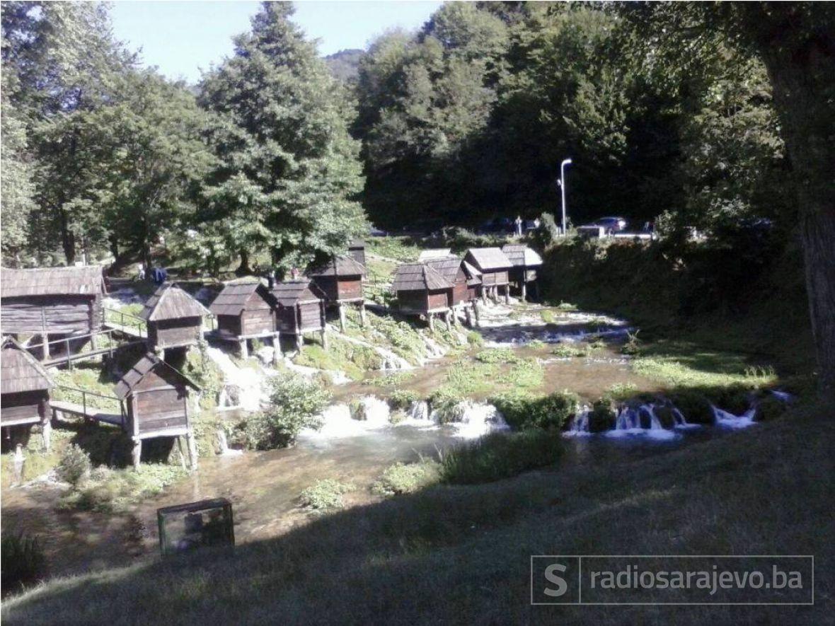 Jedinstvena atrakcija /Posjetite kraljevski grad Jajce i nesvakidašnje ...
