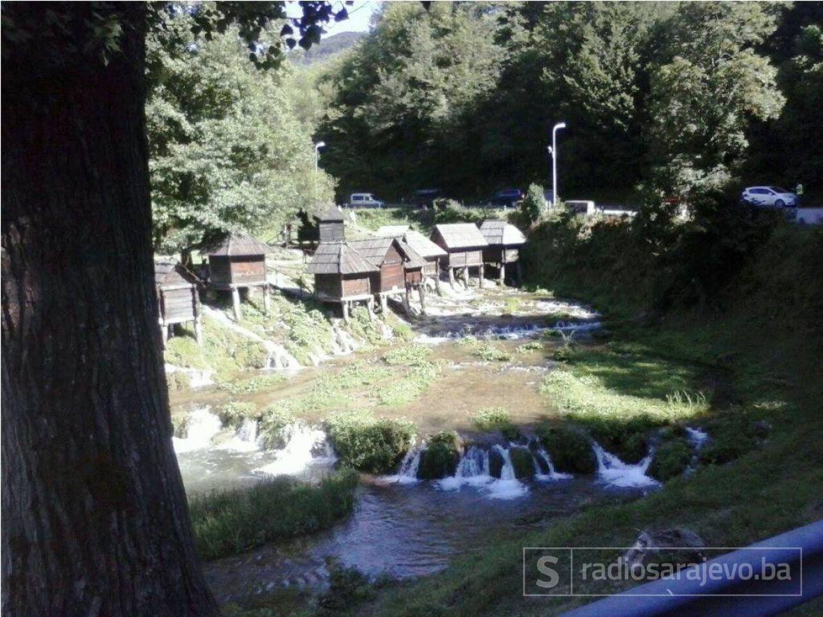 Jedinstvena atrakcija /Posjetite kraljevski grad Jajce i nesvakidašnje ...