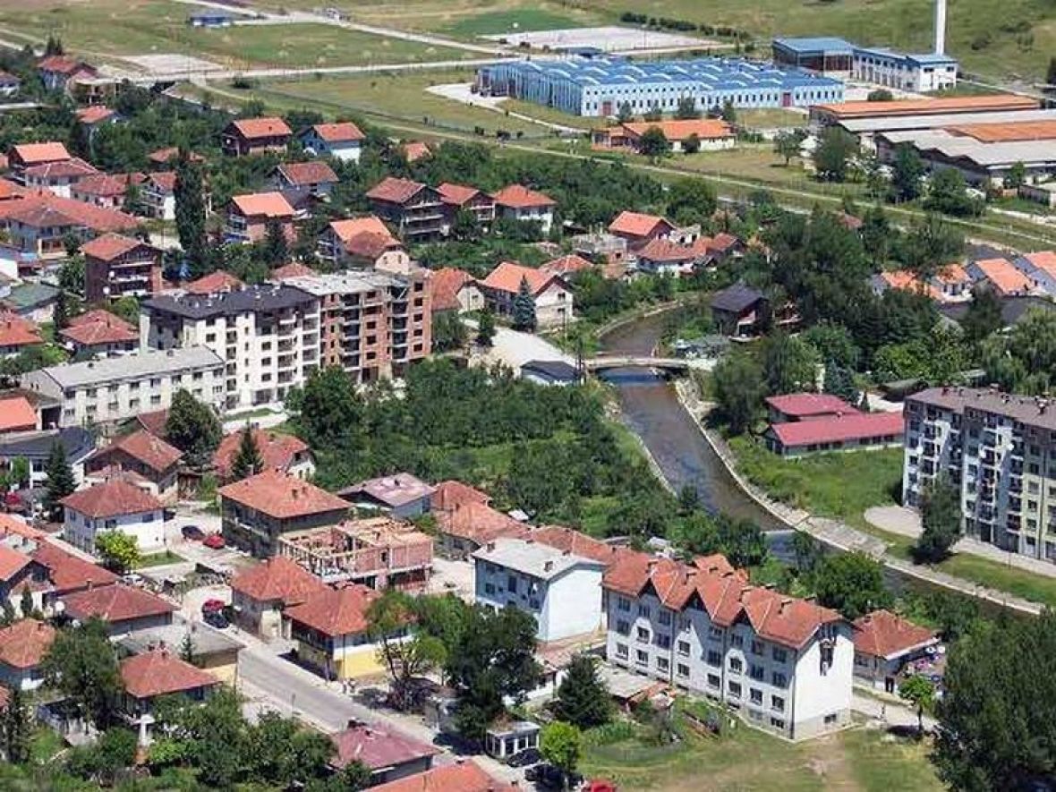 BiH /Nakon novih prijetnji: Povratnicima u Rogaticu zapaljeni automobil ...