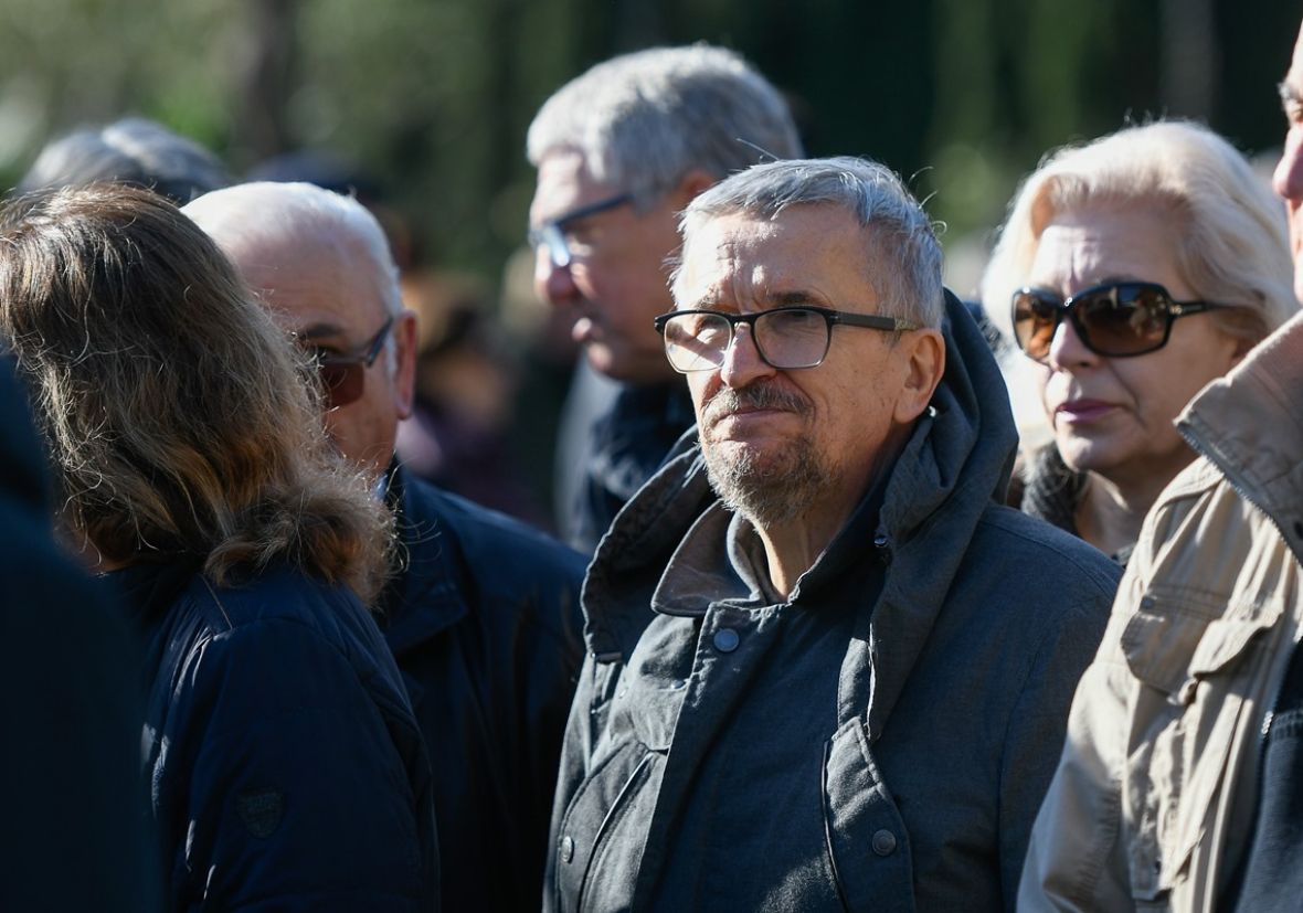 Sahrana u Splitu /Predrag Lucić ispraćen na posljednji počinak uz ...