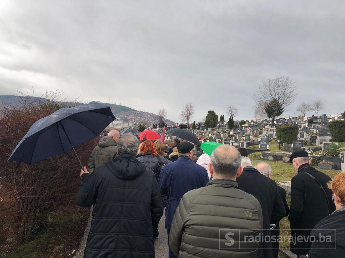 Sarajevo /Uz zvuke Rolling Stonesa na vječni počinak ispraćen doktor ...