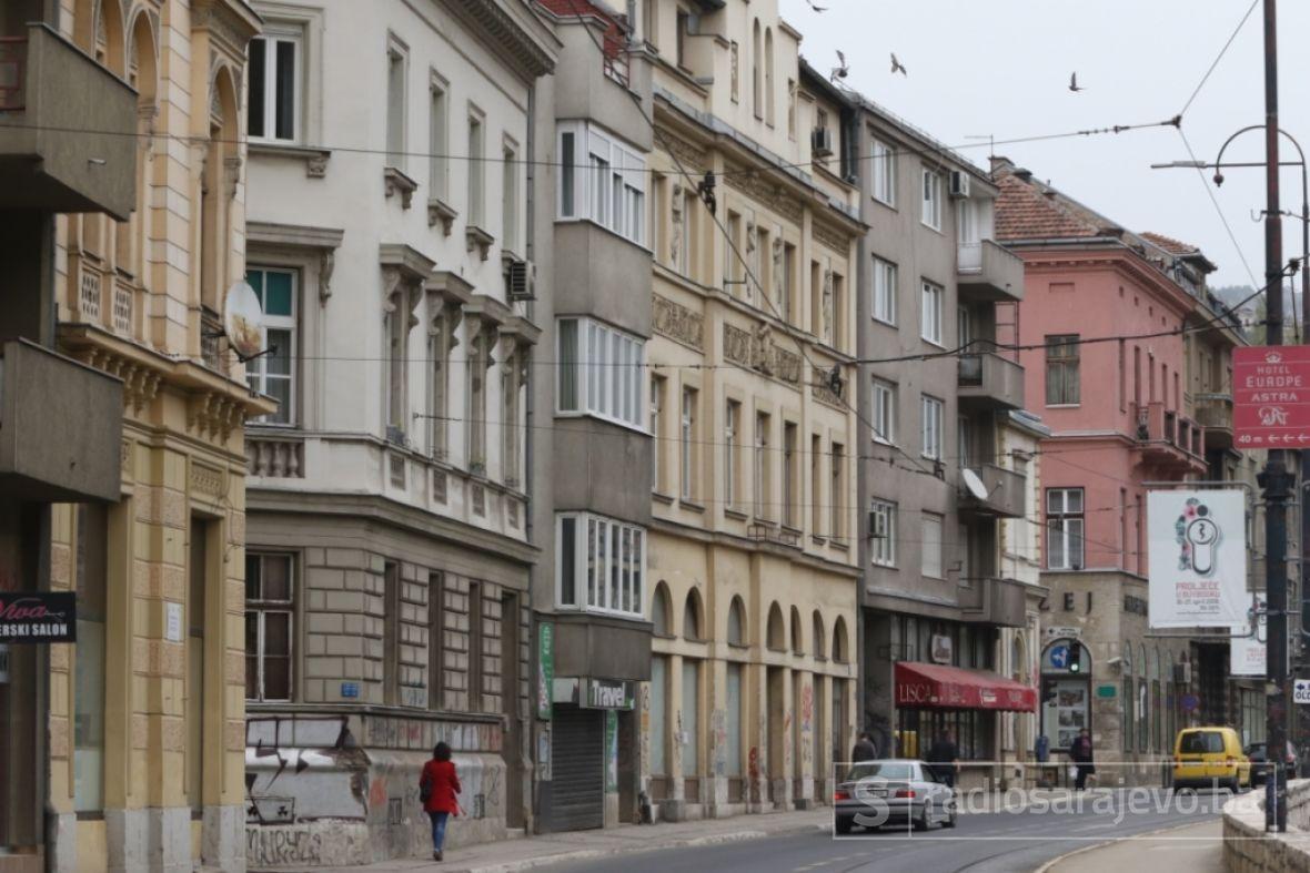 Svijet iznad nas /Interesantni detalji sa sarajevskih zgrada koje često ne primijetimo / Radio ...