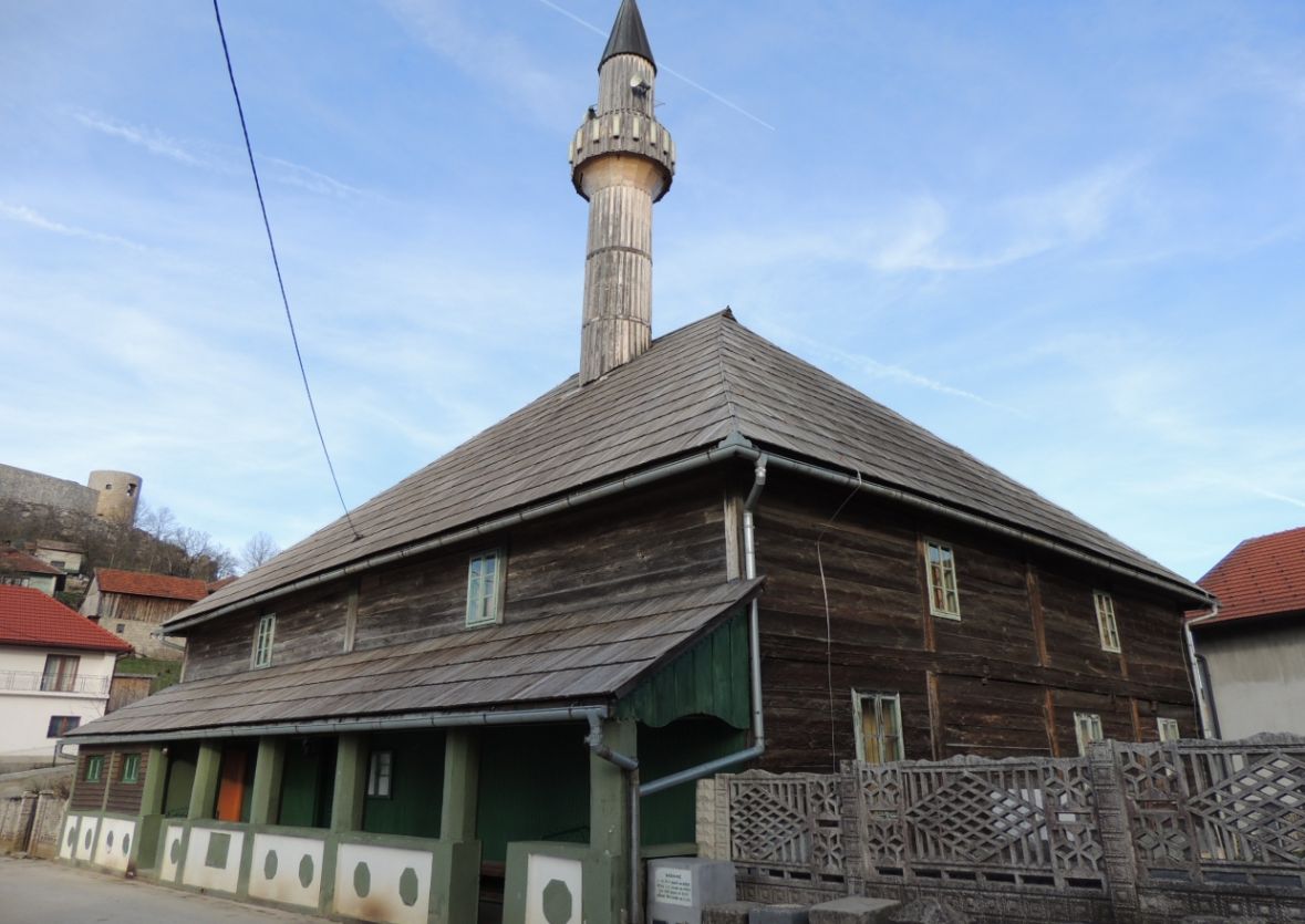 Bihać /Fethija: Najstarija drvena džamija u Krajini, sagrađena bez ...