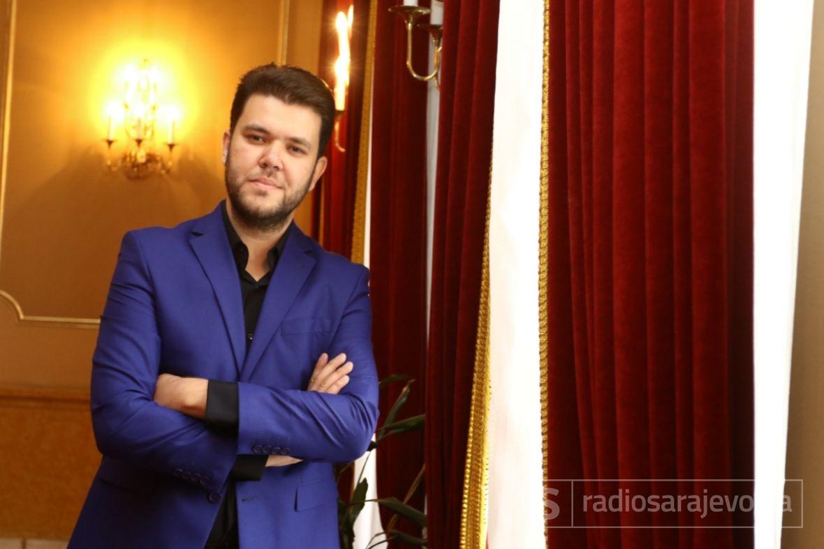 Sarajevo /Latif Moćević predstavio novi pop abum „Melodija“ i najavio ...
