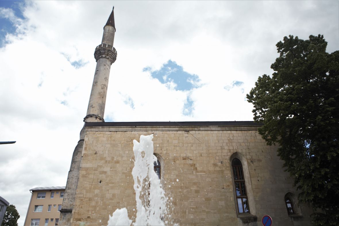 USK /Bihaćka ljepotica treba rekonstrukciju: Ugrožena munara džamije ...