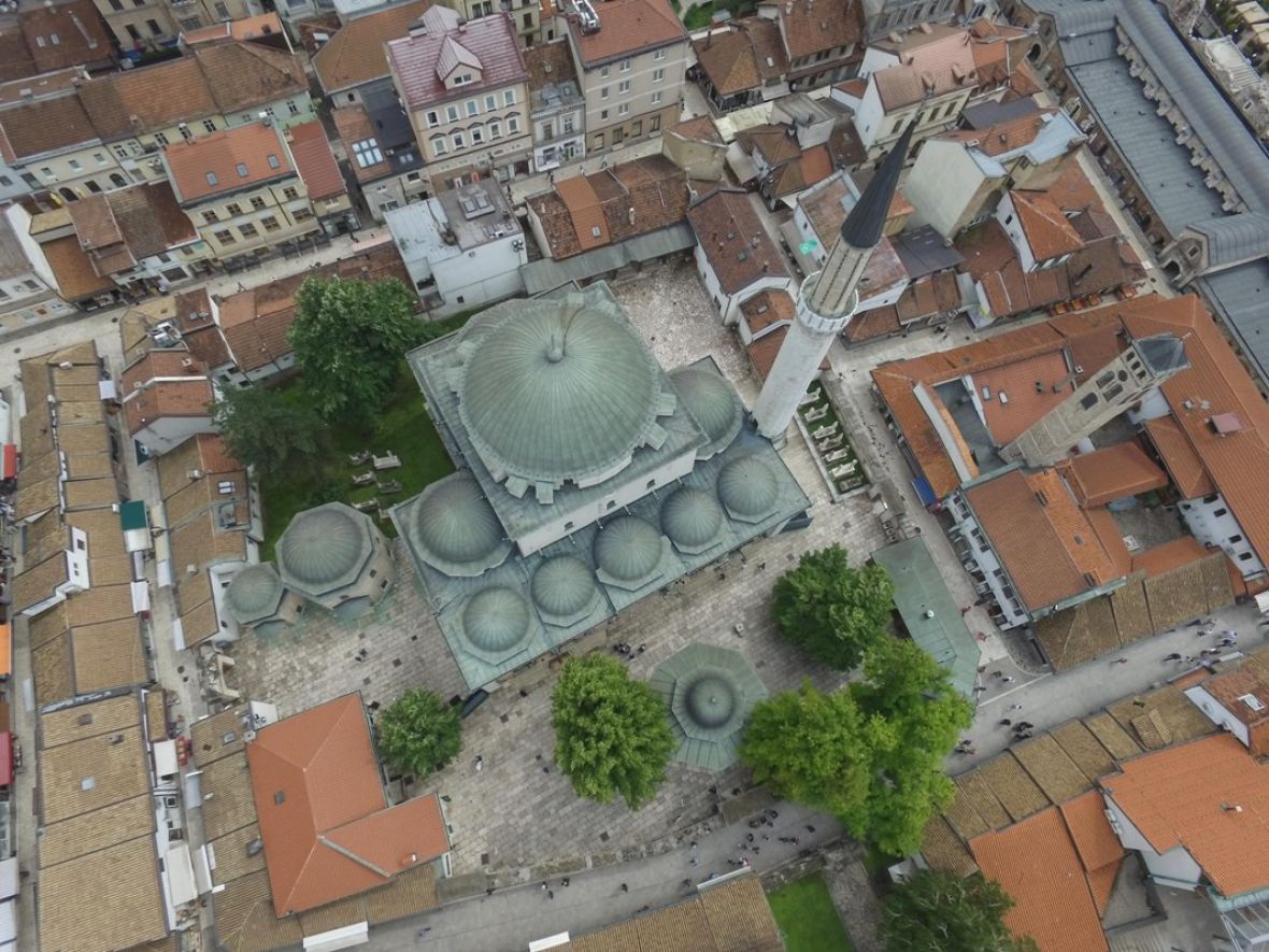 Gazi Husrev-begova džamija: Sarajevska ljepotica koja 500 godina prkosi ...