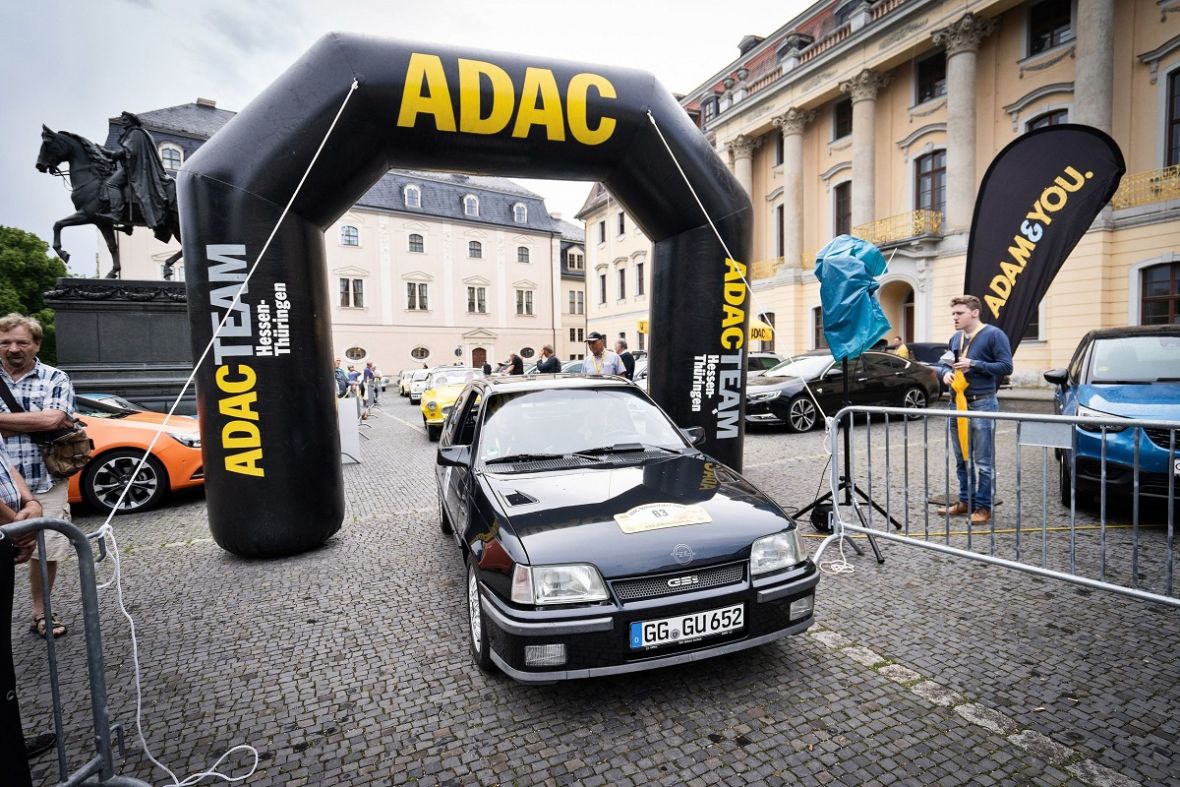 Vremeplov /Opel Kadett E GSi: Sportska "suza", automobil bivšeg ...