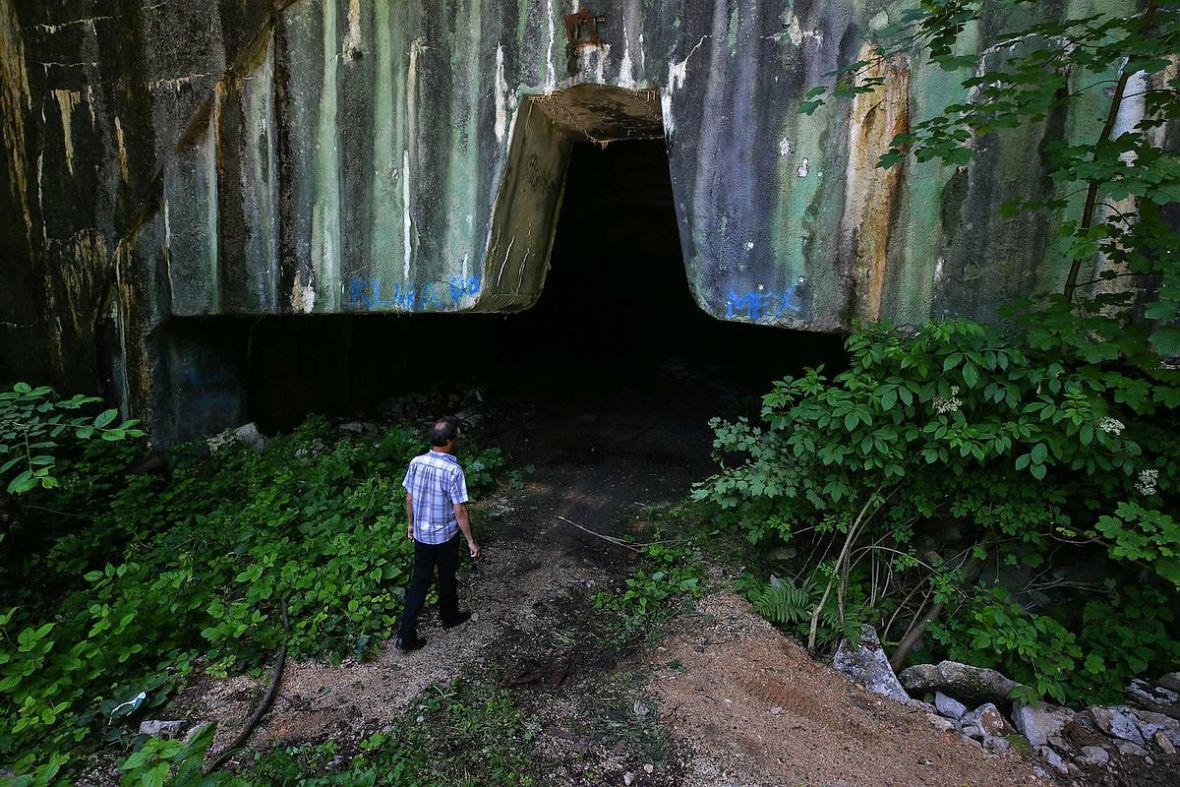 Bihać /Željava: Grandiozno jugoslovensko vojno zdanje prepušteno ...