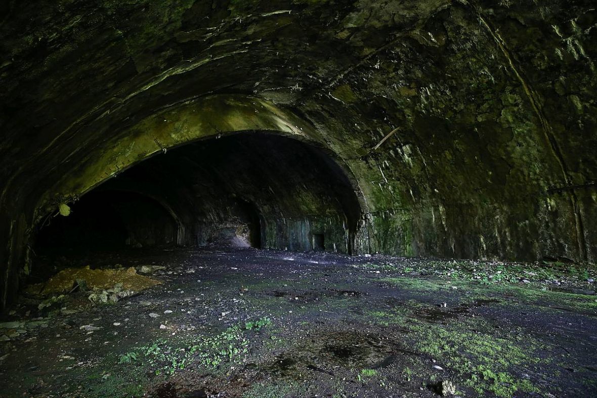 Bihać /Željava: Grandiozno jugoslovensko vojno zdanje prepušteno ...