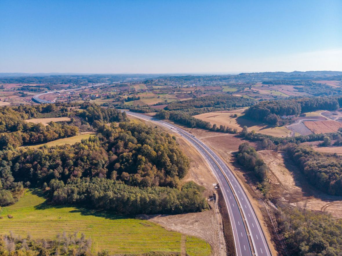 Projekti /Autoput Banja Luka - Doboj u 13 fotografija / Radio Sarajevo