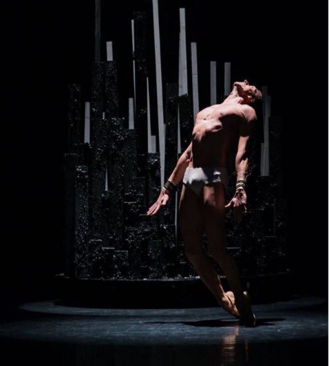 Baletan /Tijelo titana: Ko je Milan Rus, Okovani Prometej iz Beograda ...