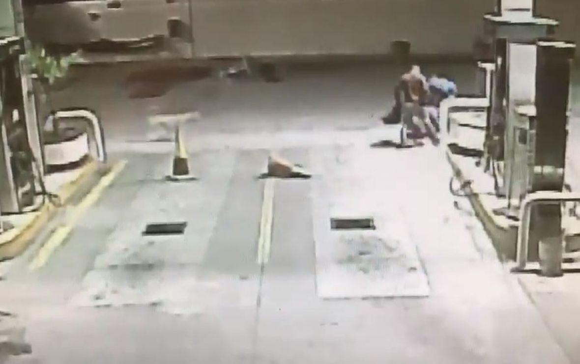 ! /Pas lutalica kojeg su usvojili radnici na benzinskoj pumpi spriječio ...