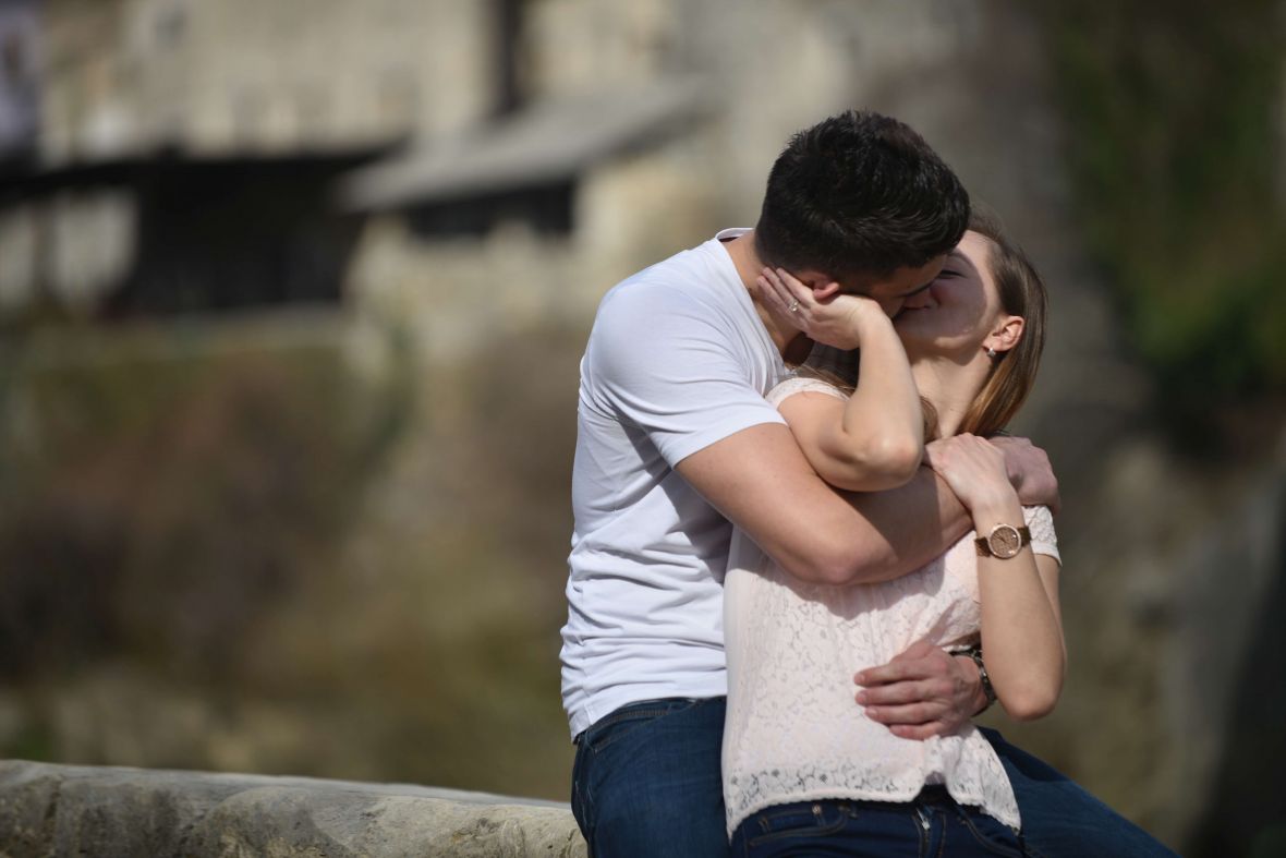 Mostar /Romantika pod Veležom: Prosidba, ljubav, sunce, Stari i Neretva ...