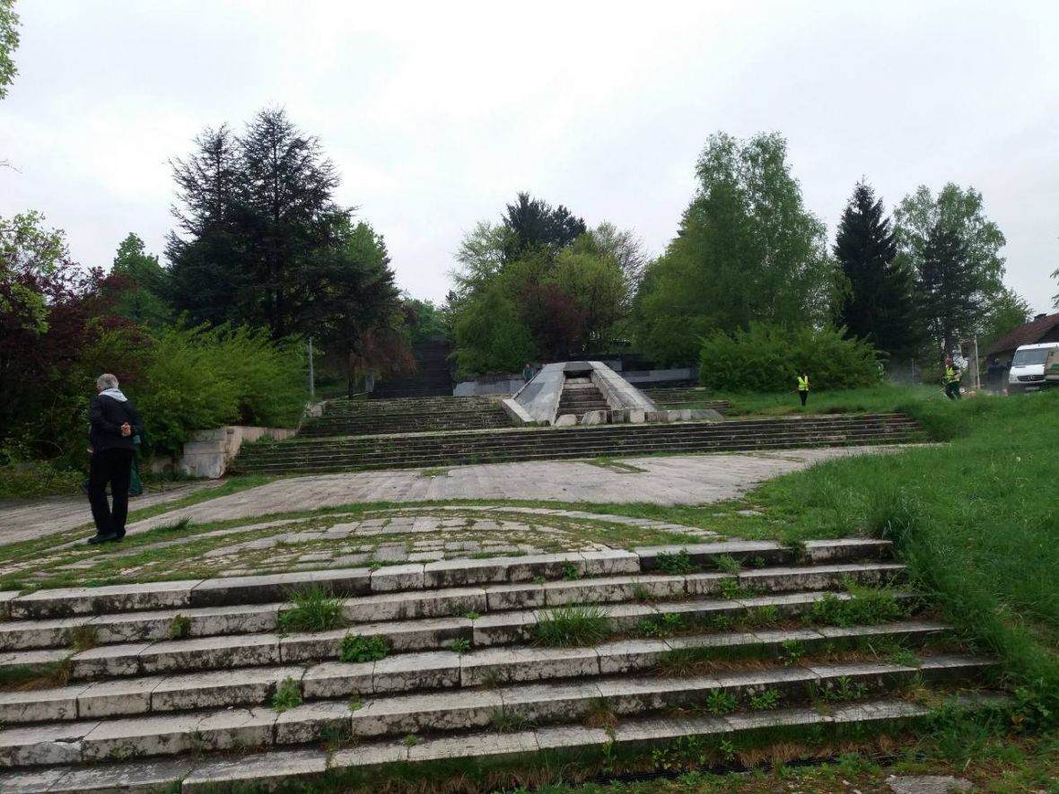 Spomenici NOB-a u BiH: Svjedoci prošlih ratova i žrtava naših predaka ...