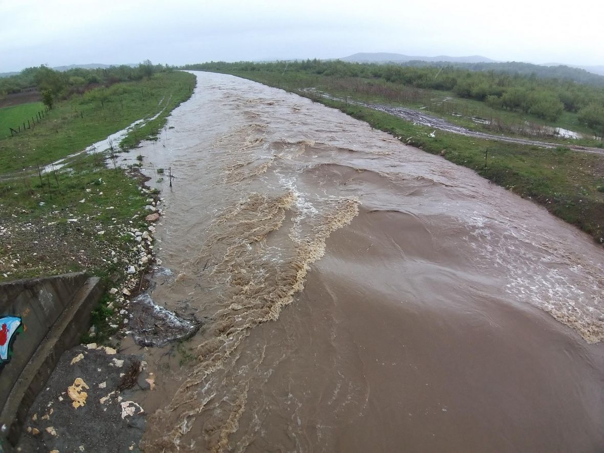 BiH /Izdate upute: Evo šta trebate raditi u slučaju poplava / Radio ...