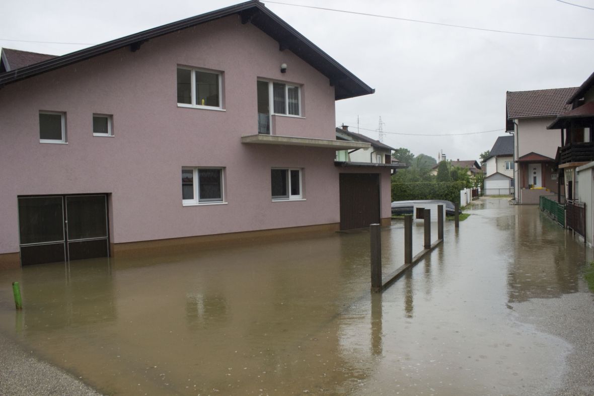 BiH /Poplave u ZDK: Jedan od ulaza u Maglaj još pod vodom / Radio Sarajevo