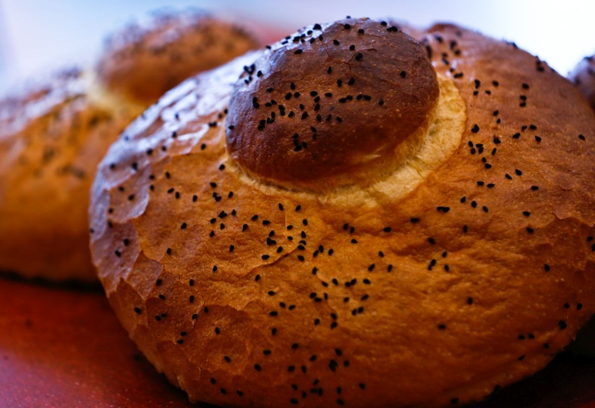 BiH /Običaji i tradicija: Jedinstveno pecivo paklama, kao dio bajramske ...