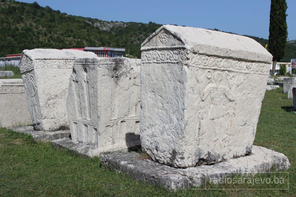 BiH prva po broju stećaka u svijetu – hamdočamo