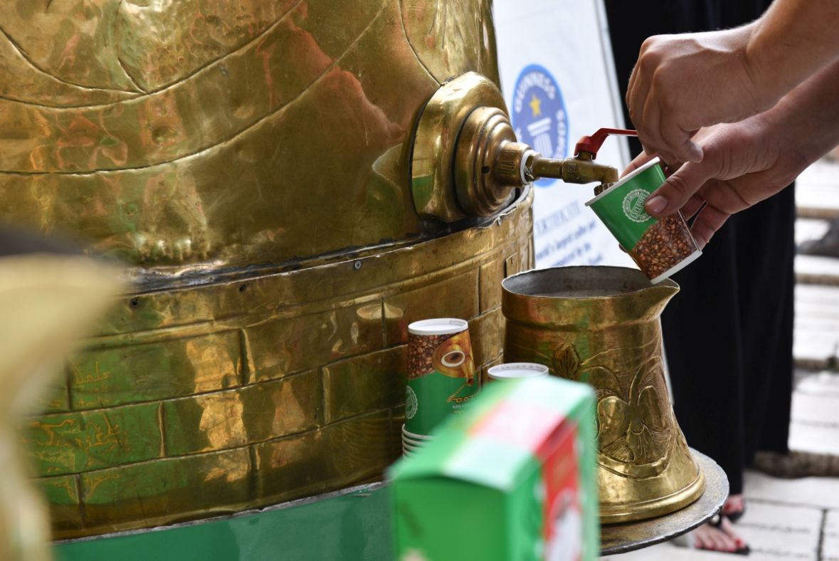 Mostar /Jubilej: 15 godina Vispakove najveće džezve na svijetu / Radio ...