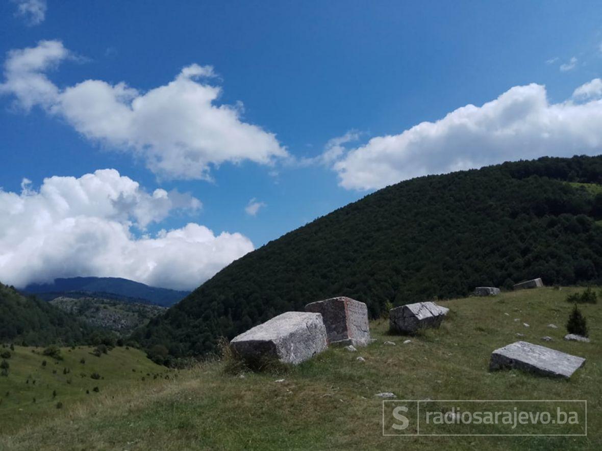 BiH /Umoljani, selo iz legendi: Vječno počivalište naših predaka i ...
