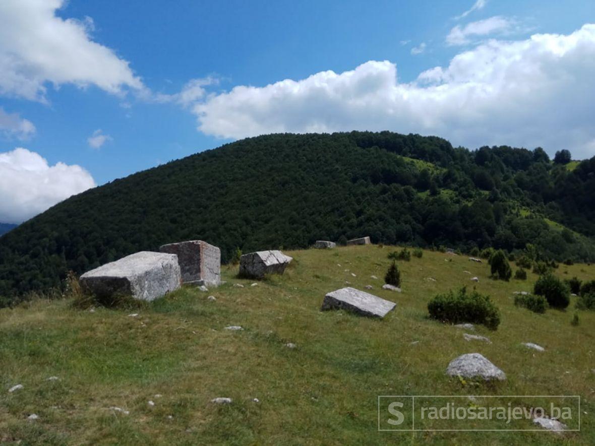 BiH /Umoljani, selo iz legendi: Vječno počivalište naših predaka i ...
