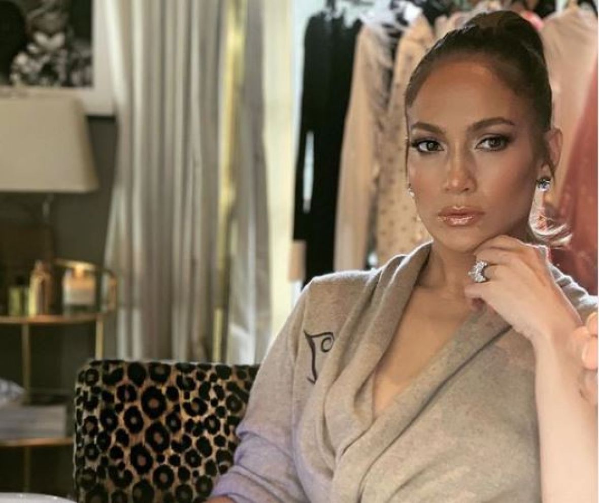 IG /Jennifer Lopez ponovo oduševila fanove: Objavila novu fotografiju ...