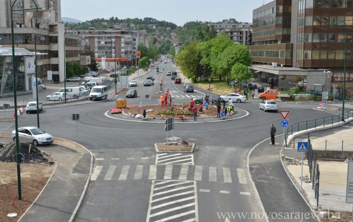 ☺ /Jedan od najvećih na području KS: Danas otvaranje kružnog toka u ...