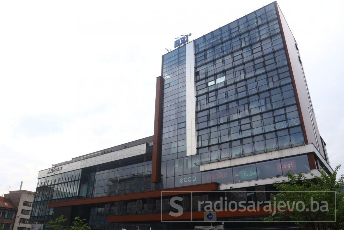 Foto /Tržni centri u Sarajevu spremno dočekuju prve posjetioce nakon ...