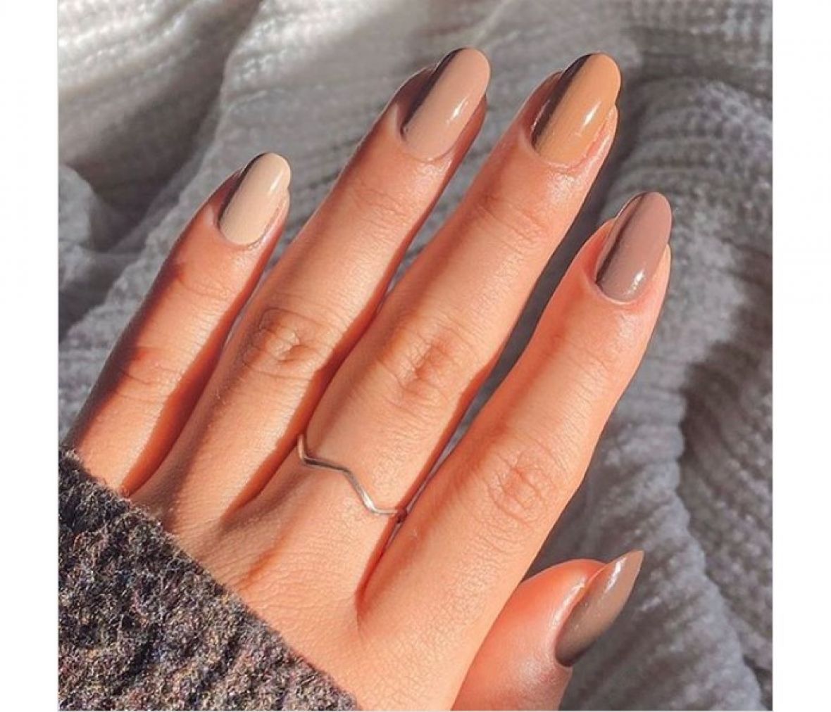 Moda /Boja noktiju koja je trend ovo ljeto: S njom nema greške / Radio ...