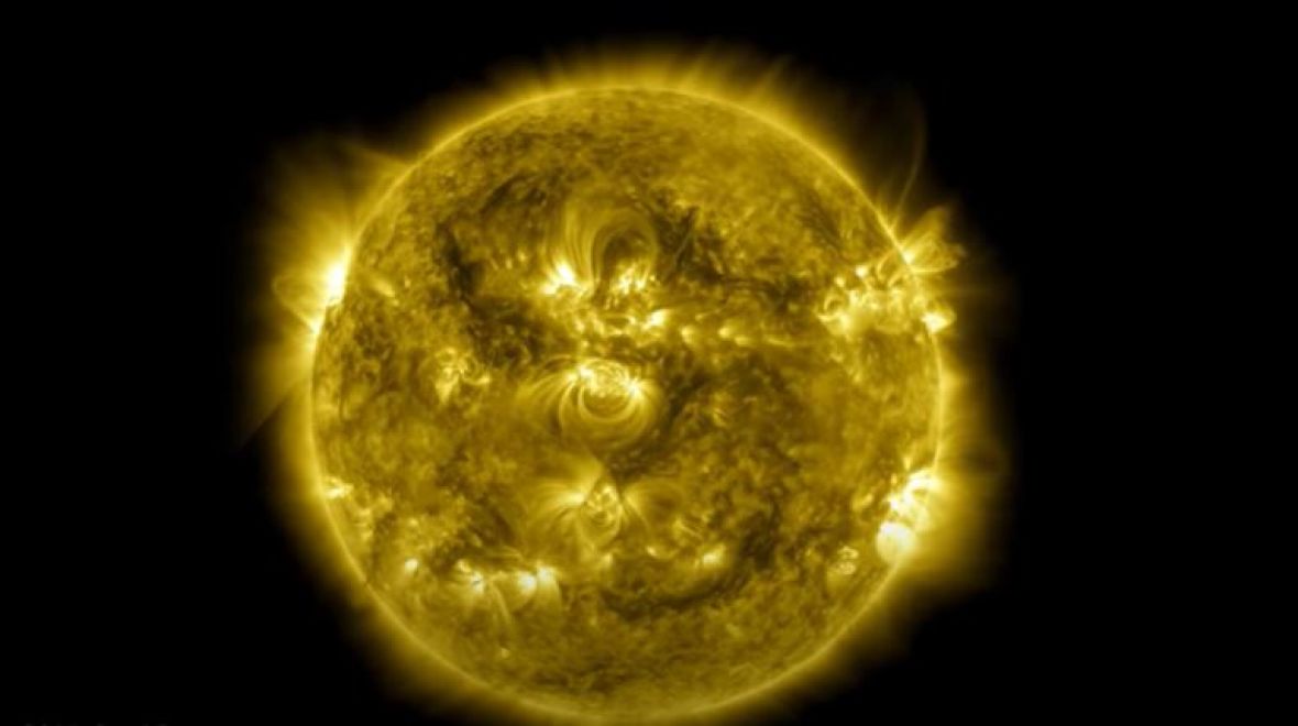 NASA /Pogledajte nevjerovatan snimak Sunca: Deset godina sažeto u ...