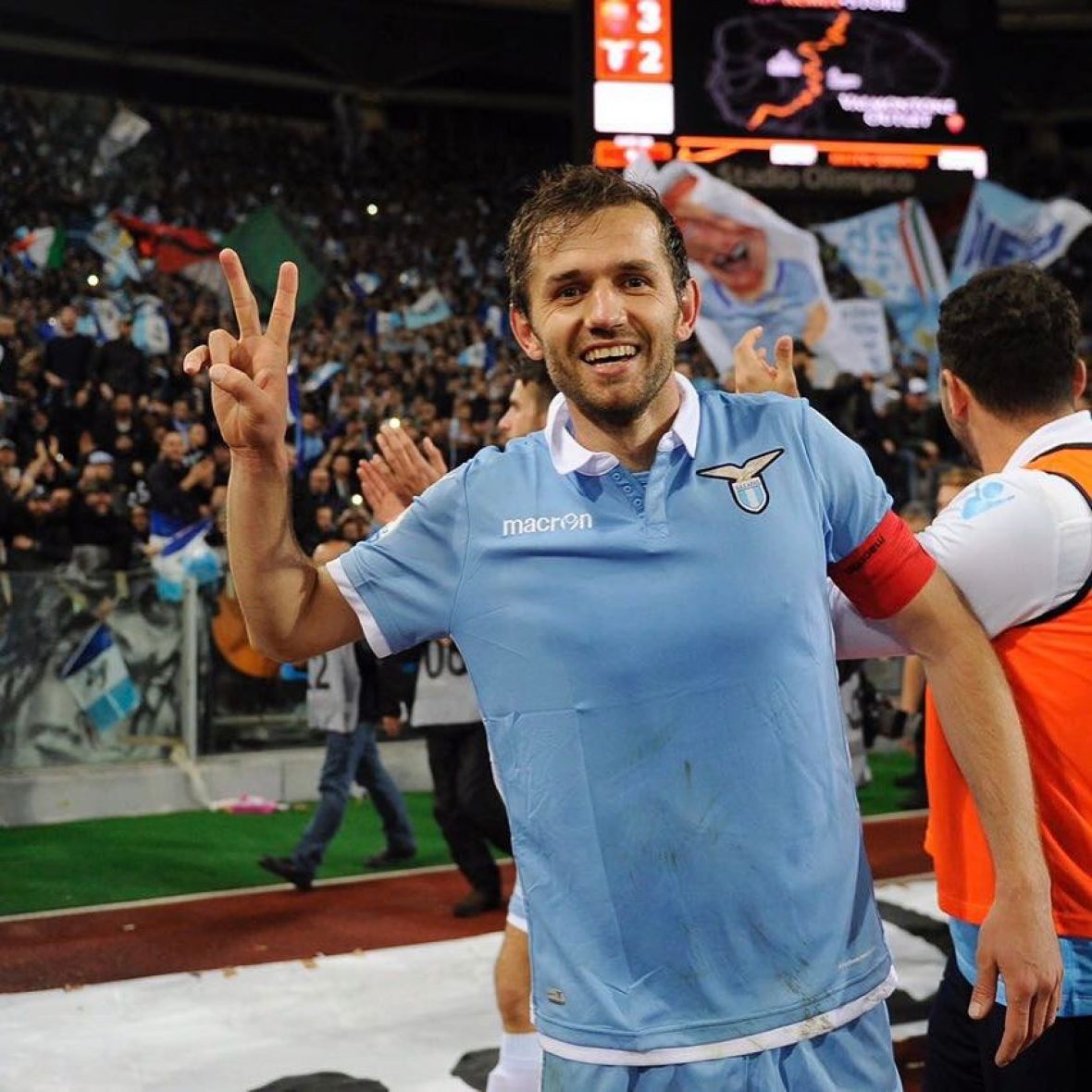 Fudbaler Lazija /Senad Lulić objavio lijepu vijest: Postao sam otac ...