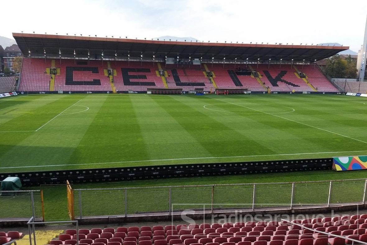 LN /Sve je spremno za utakmicu: Pogledajte kako izgleda teren na ...