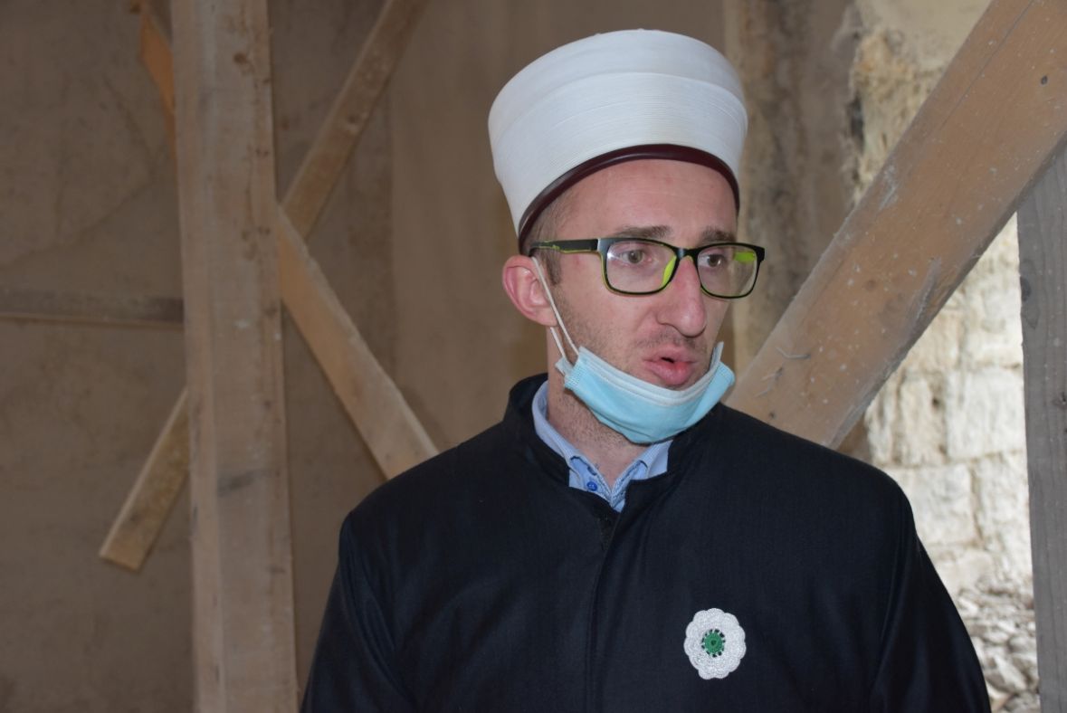 BiH /Obilježena 450. godišnjica izgradnje džamije u Čajniču / Radio ...