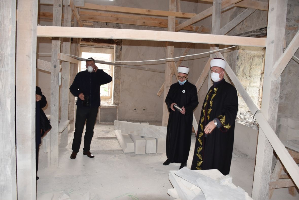 BiH /Obilježena 450. godišnjica izgradnje džamije u Čajniču / Radio ...