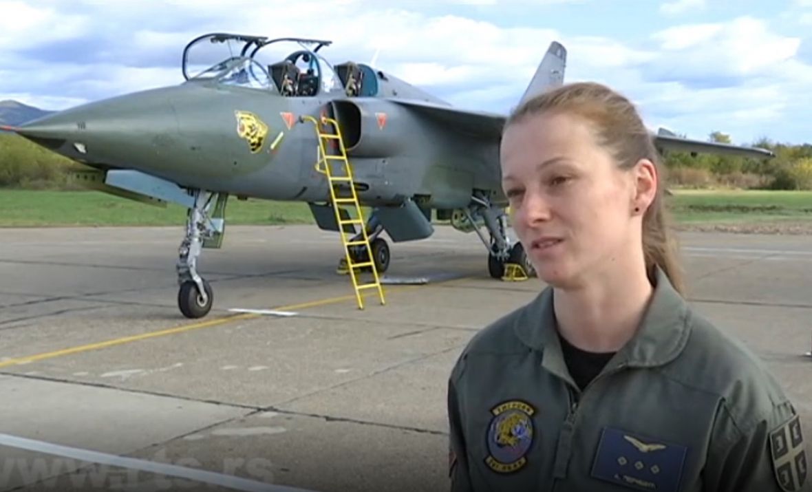 Srbija /J-22 Orao i dalje leti: Prva žena koja će upravljati čuvenim ...