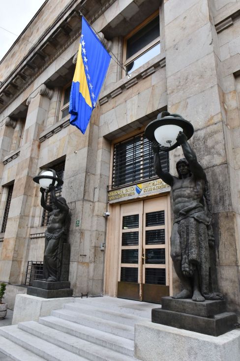 Sarajevo /Centralna banka dala projekciju ekonomskog rasta BiH / Radio ...